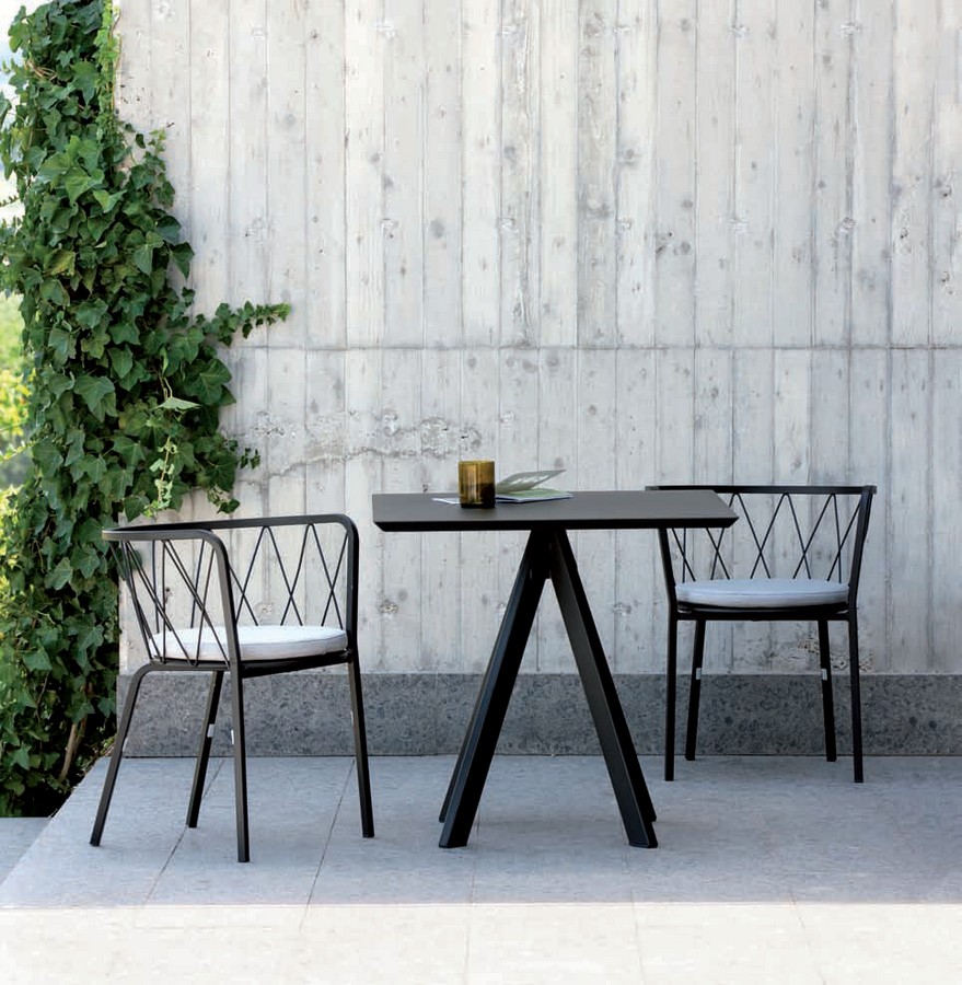 Vermobil Daisy DE301 Armchair | Pari Furniture