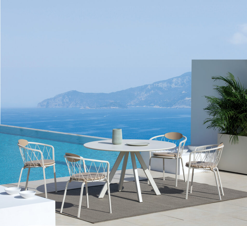 Vermobil Daisy DE301 Armchair | Pari Furniture