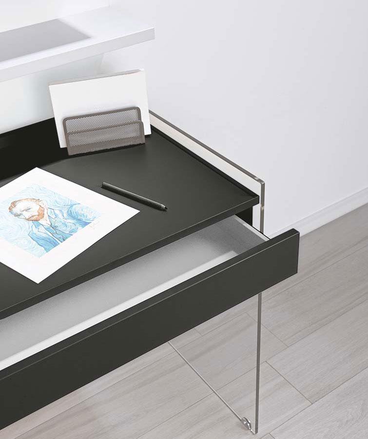 Mydesk desk by Pezzani in glass and laminate