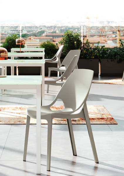 Spirit Chair by Ingenia | Pari Furniture