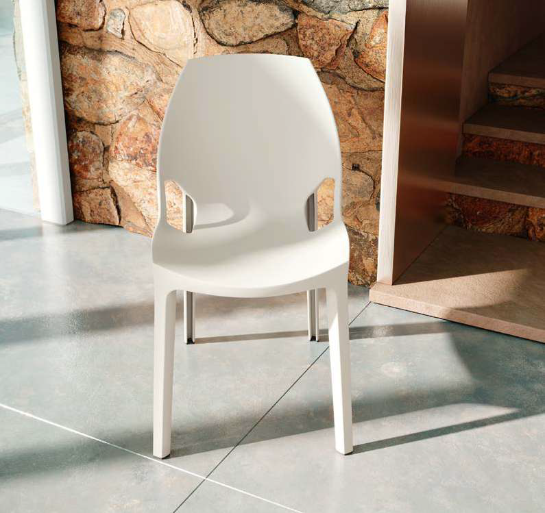 Spirit Chair by Ingenia | Pari Furniture