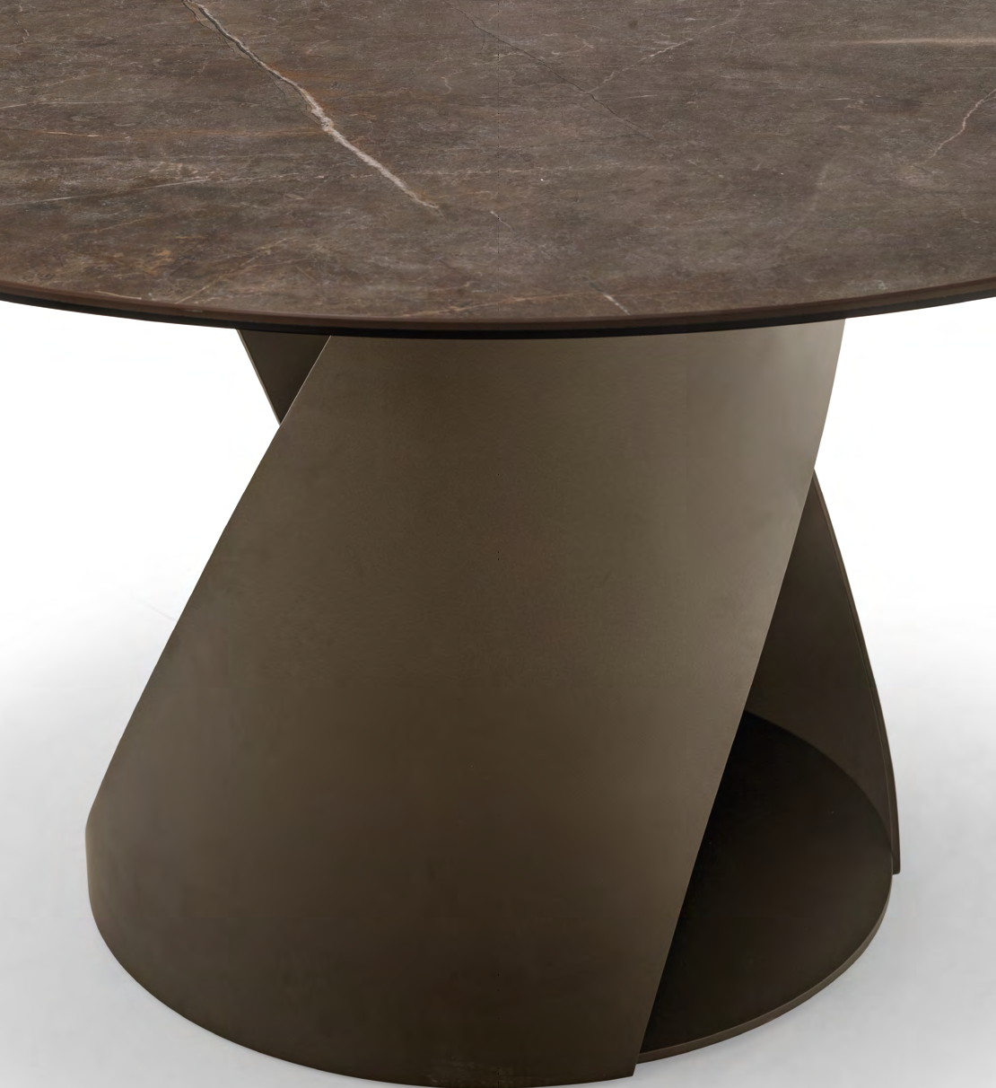 Cyclone table by Calligaris - Round tables | Equal furnishings