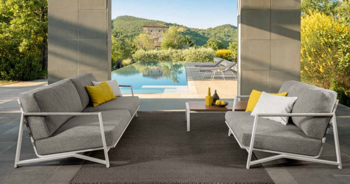 Cottage Luxury sofa by Talenti in two sizes