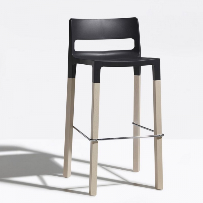 Scab Stackable stool in beech and technopolymer Natural Divo 2818 ...